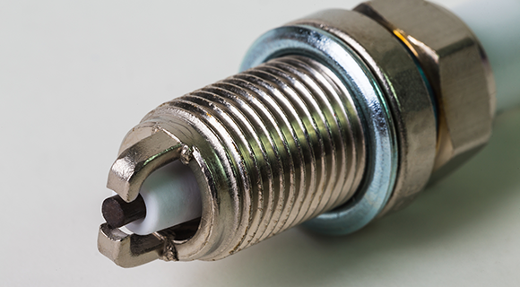 Abarth parts - Genuine spark plugs for your Abarth | Mopar